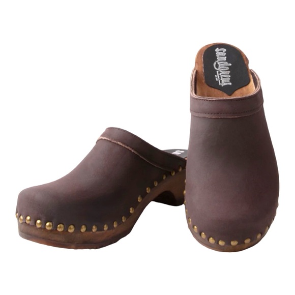 sandgrens | Shoes | Sandgrens Athens Low Heel Nubuck Clogs In Fudge Sz ...